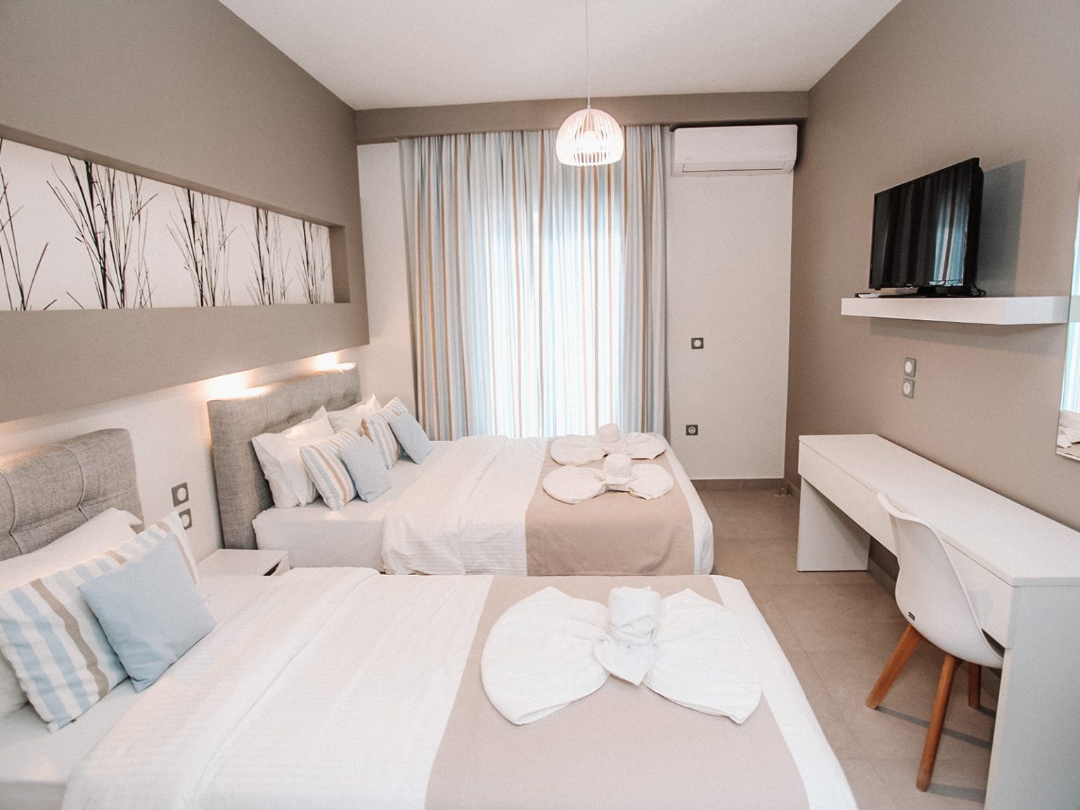 Holidays in the beach - Stathis Hotel Siviri Halkidiki Greece